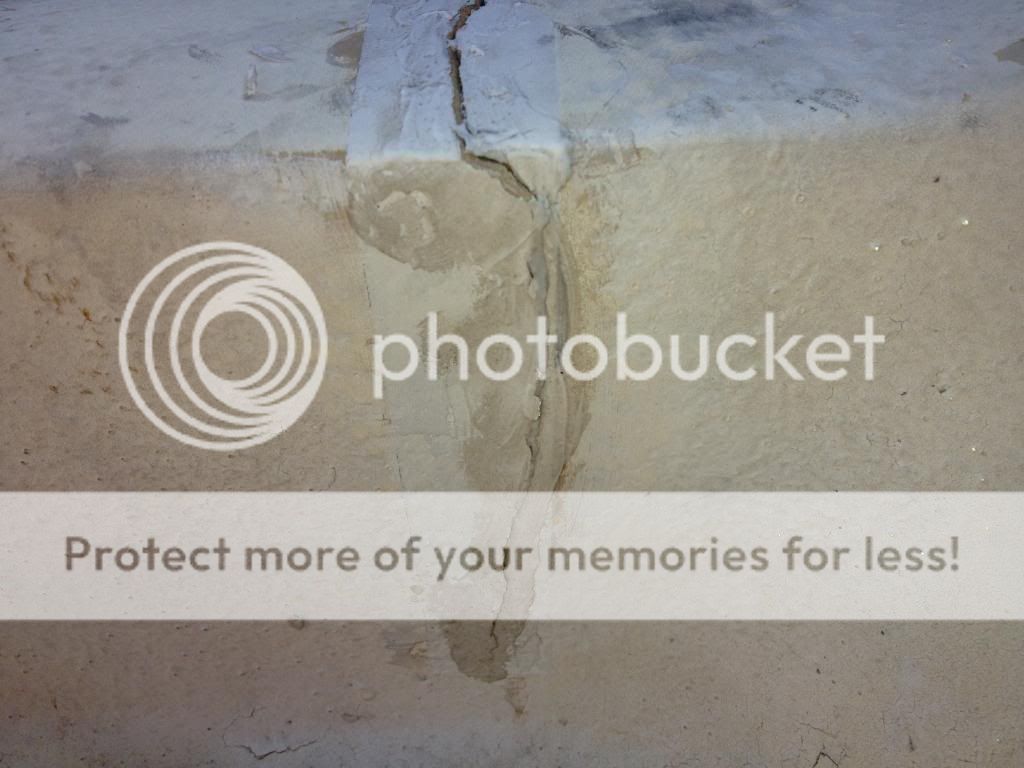 Calling All Fiberglass Repair Pro's - 13 ft 1973 Sport - Hull Crack ...