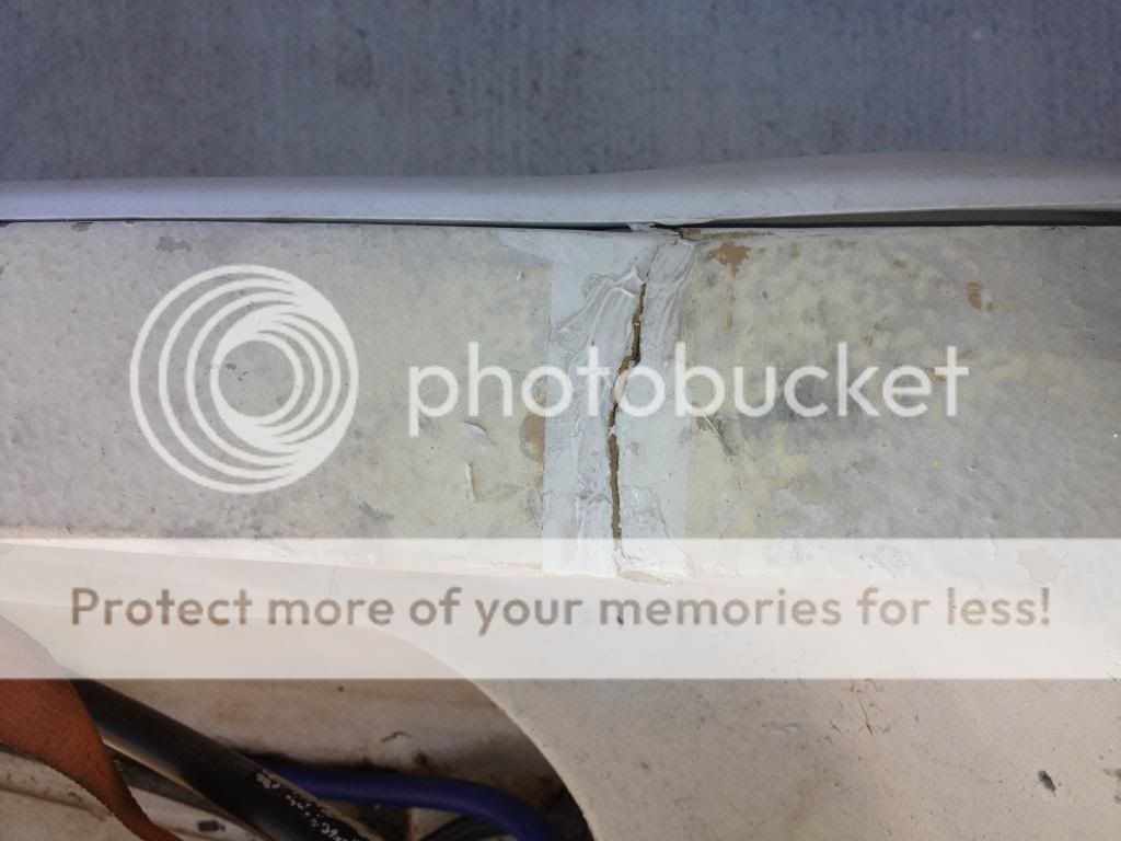 Calling All Fiberglass Repair Pro's - 13 ft 1973 Sport - Hull Crack ...