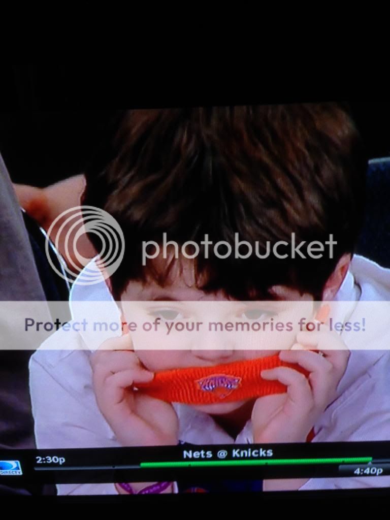 Knicks fan with his best Melo impression : r/nba